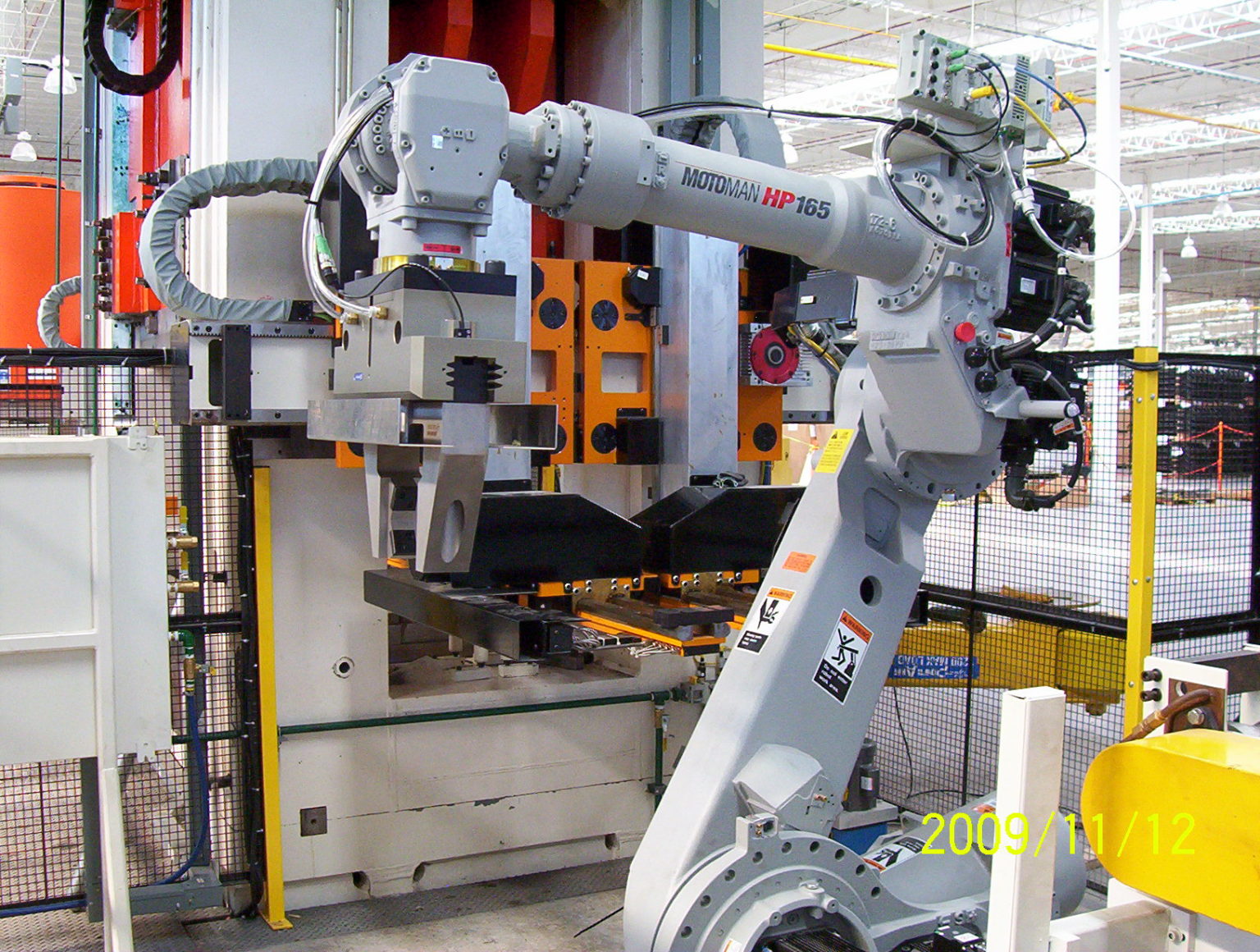 Multi-Daylight Material Handling Automation Solutions | Macrodyne ...